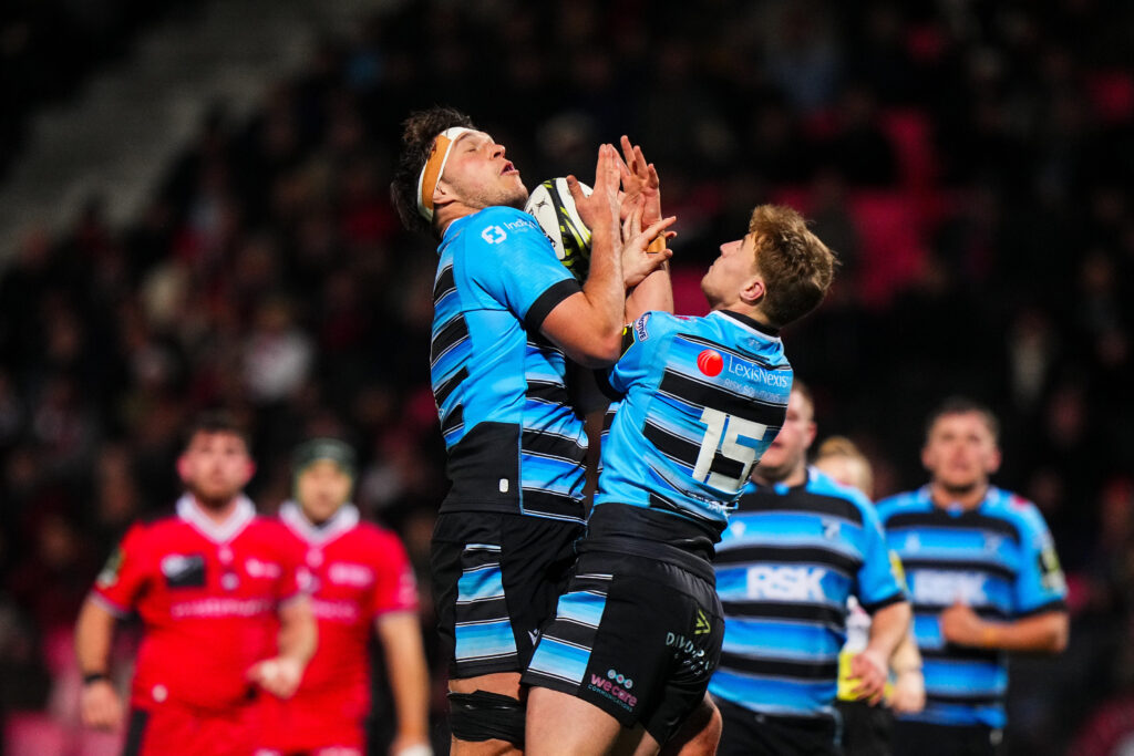 James wings in and league debut for Lewis - Cardiff Rugby