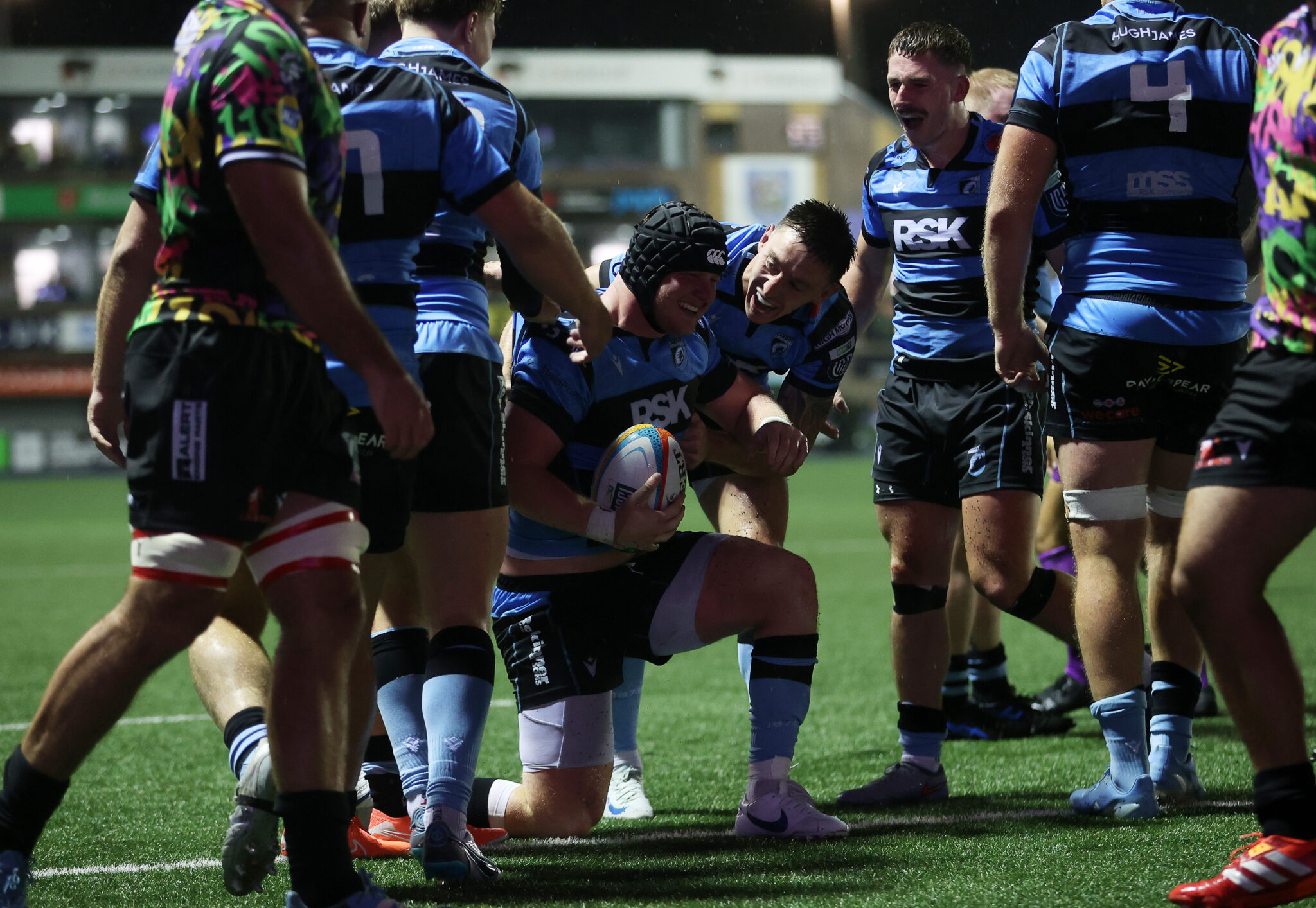 Cardiff Rugby 33 Lions 20 - Cardiff Rugby