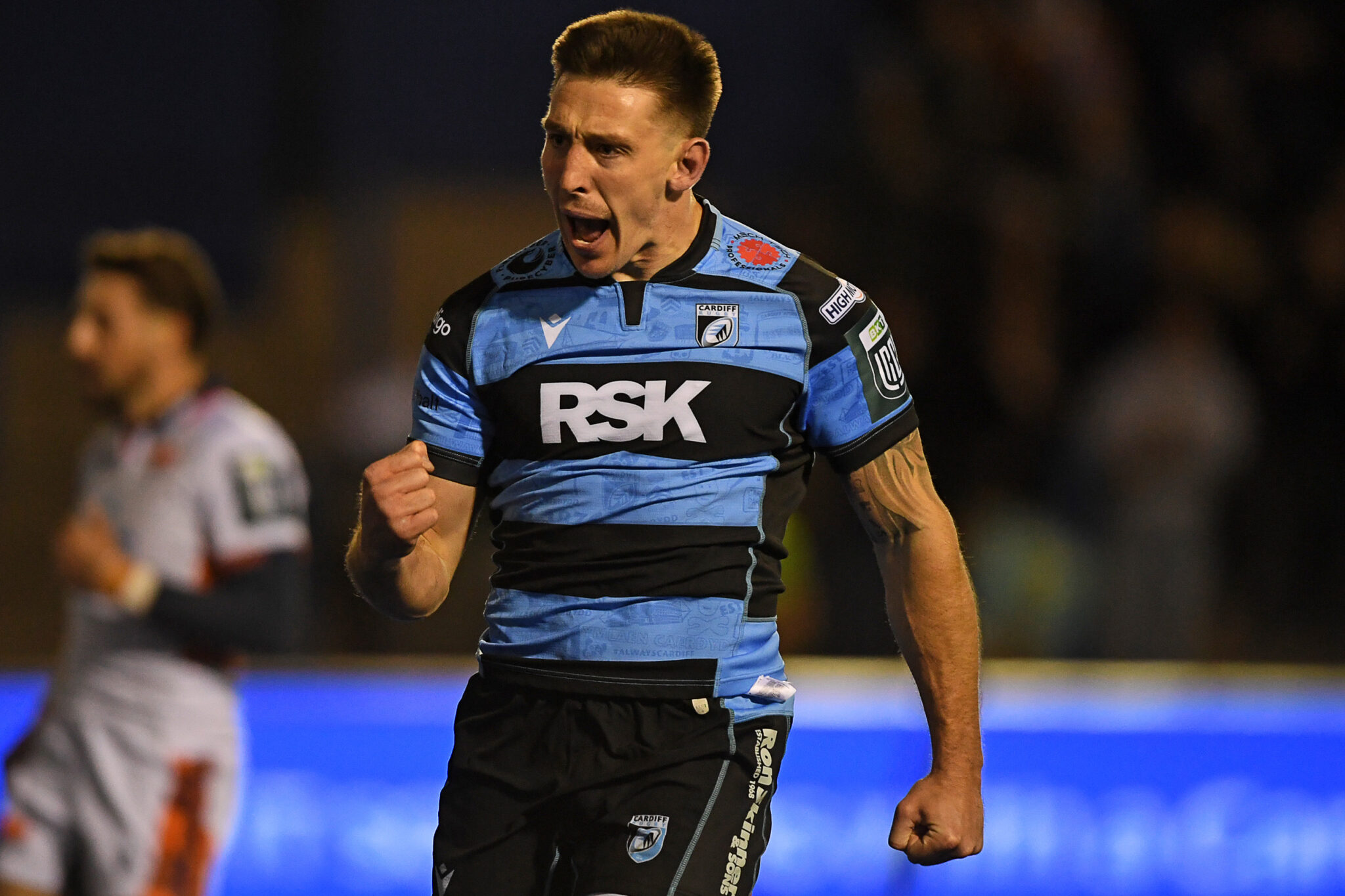 Josh Adams the latest to agree new deal! - Cardiff Rugby